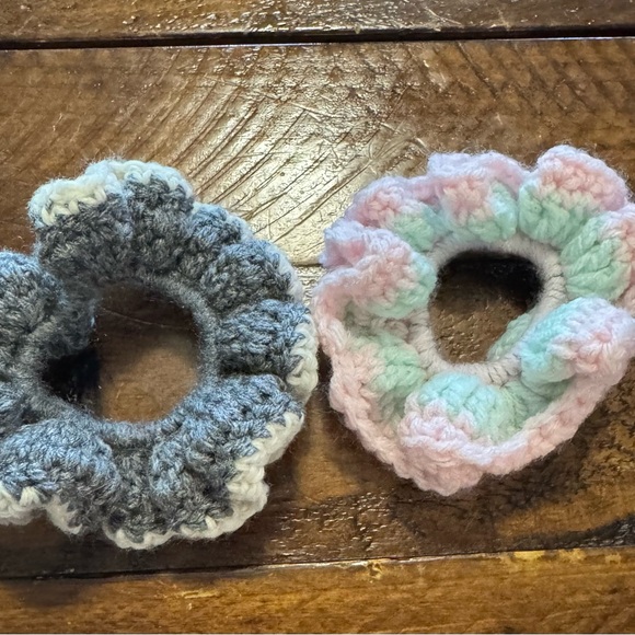 Handmade | Accessories | Gray And Pink Crochet Hair Scrunchies Ruffled ...
